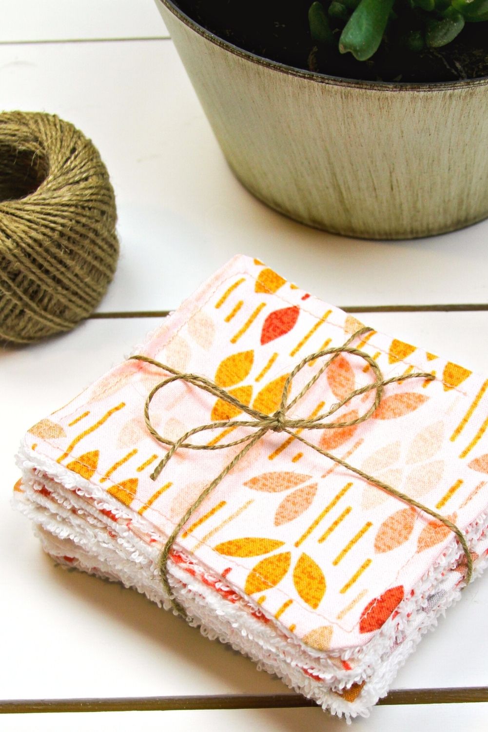 MAKE REUSABLE CLOTH FACE WIPES | Sewpapilla